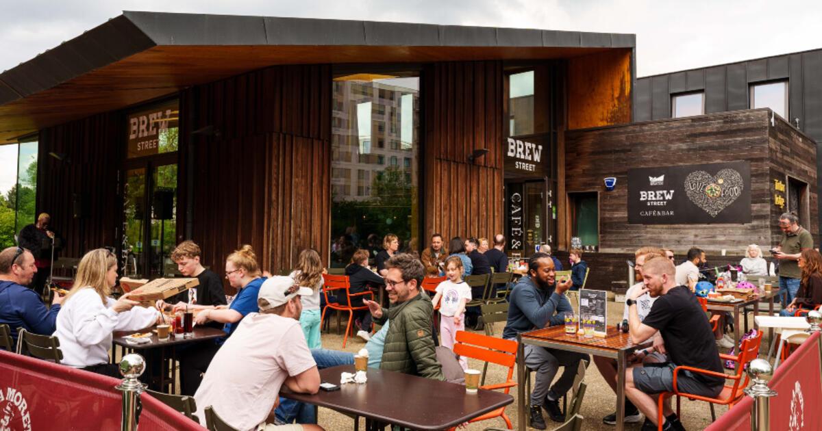 Timber Lodge: Parkside Dining and Parkland Café in London | Queen ...